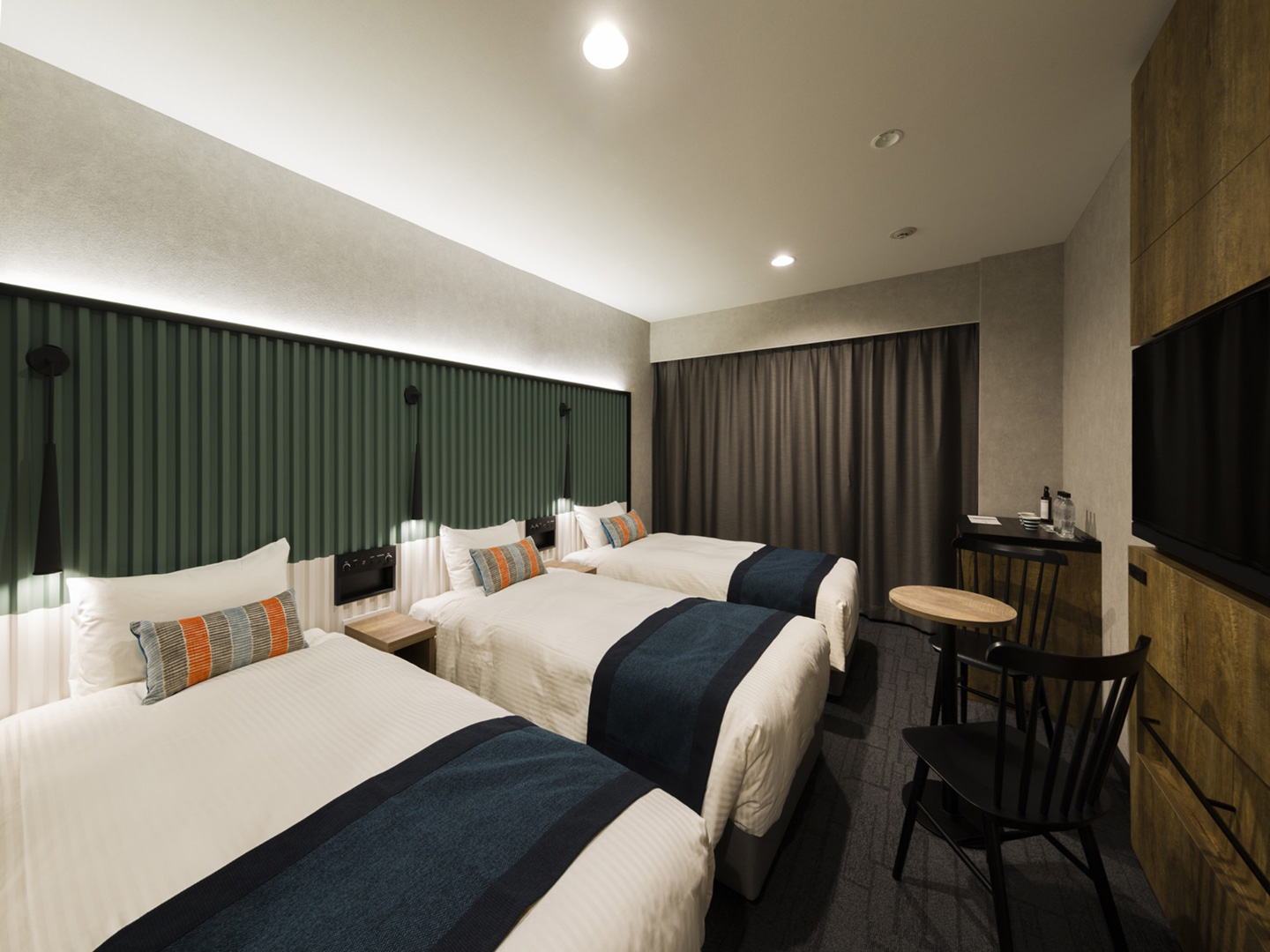 Guest Rooms | THE KNOT TOKYO Shinjuku