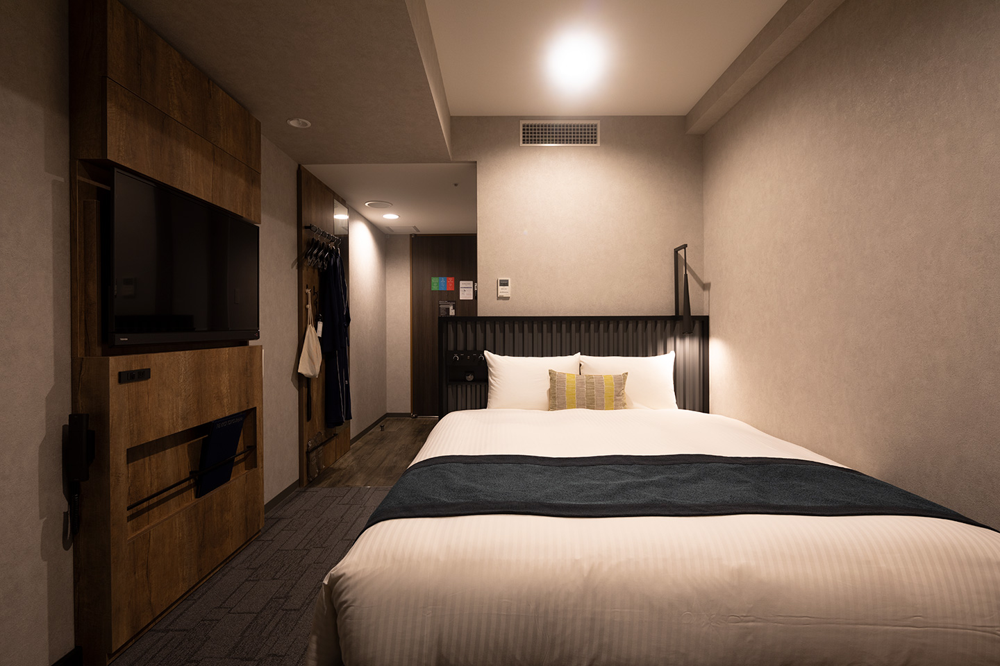 Guest Rooms | THE KNOT TOKYO Shinjuku